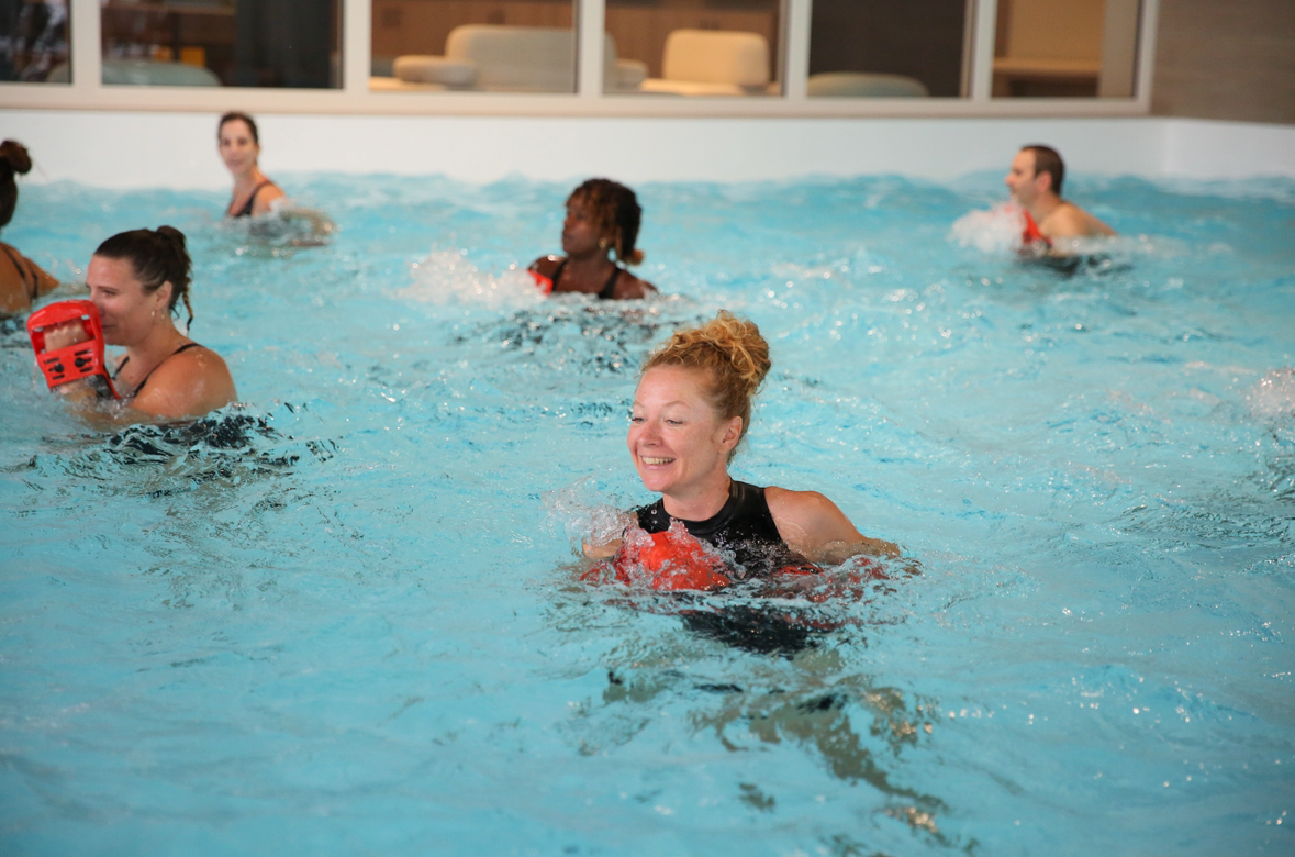 Cours d’aquagym à Saint-Maur : forme, fun et bien-être